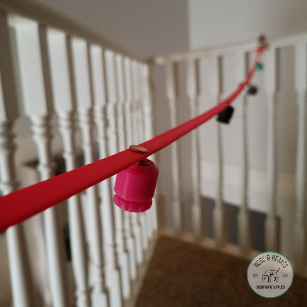 Magnetic Aerial Sniff Line – Nose and Hearts Scentwork Supplies